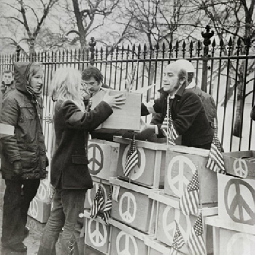 Anti-War Protests of the 1960s-70s - Photo 8 - White House Historical ...