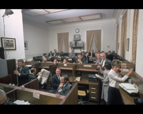 Reporters in Their Cubicles - White House Historical Association