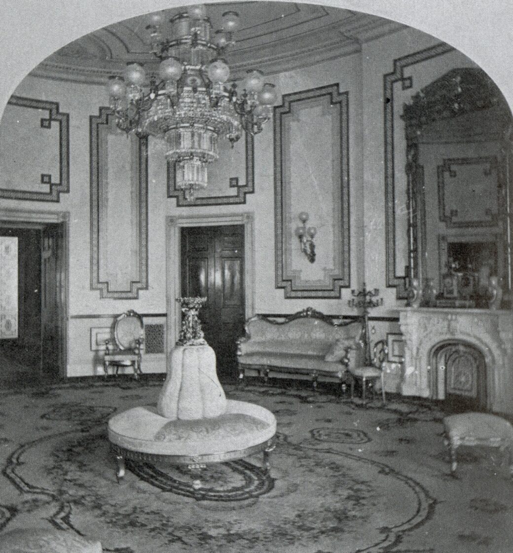 Martha Patterson Model Bio