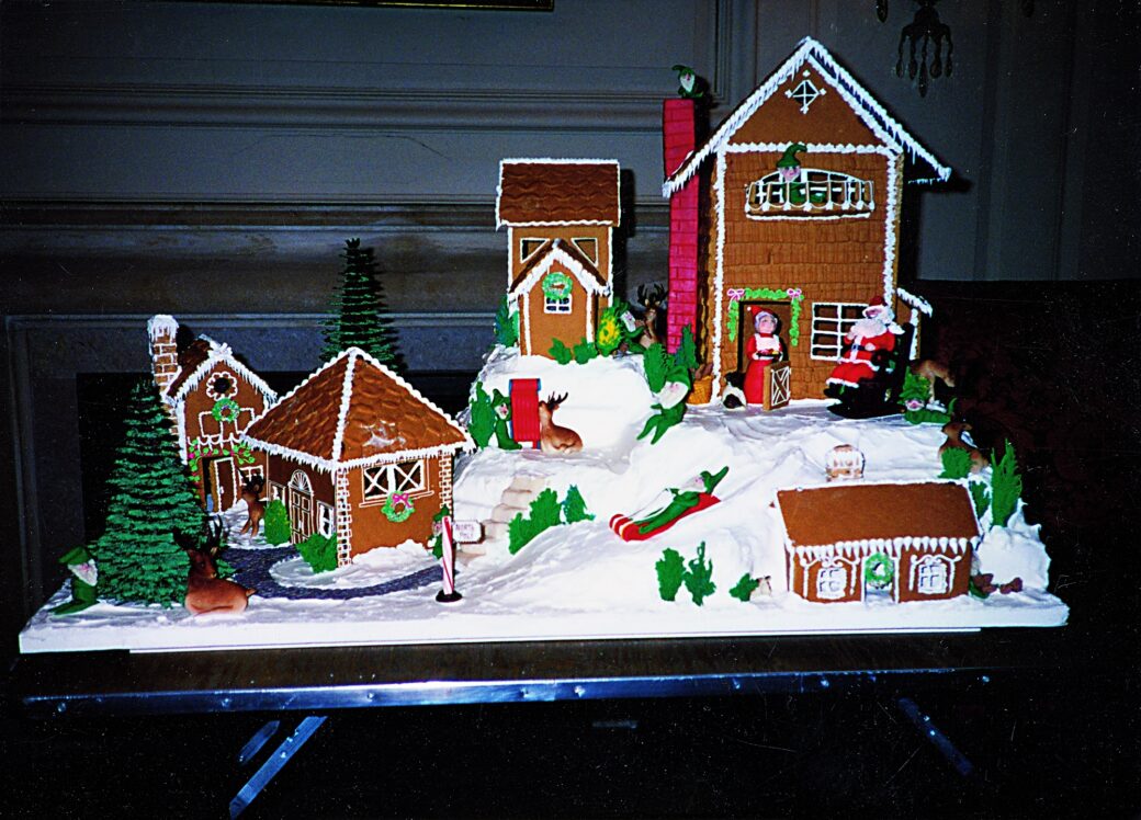 Gingerbread at the White House: Roland Mesnier's First Gingerbread ...