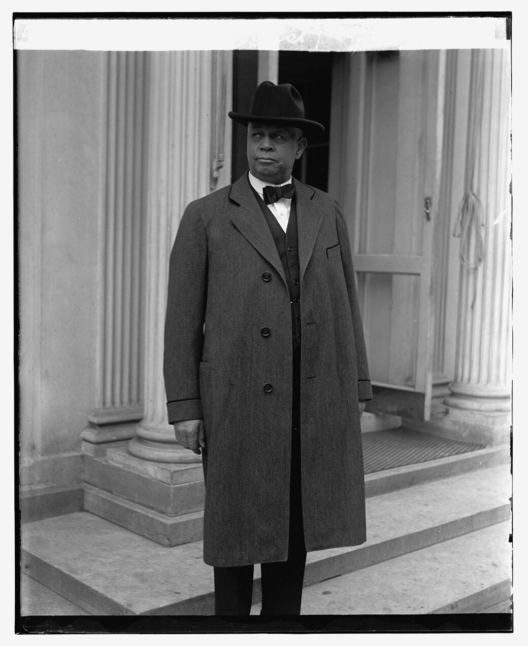 Pathbreakers: Oscar Stanton DePriest and Jessie L. Williams DePriest ...