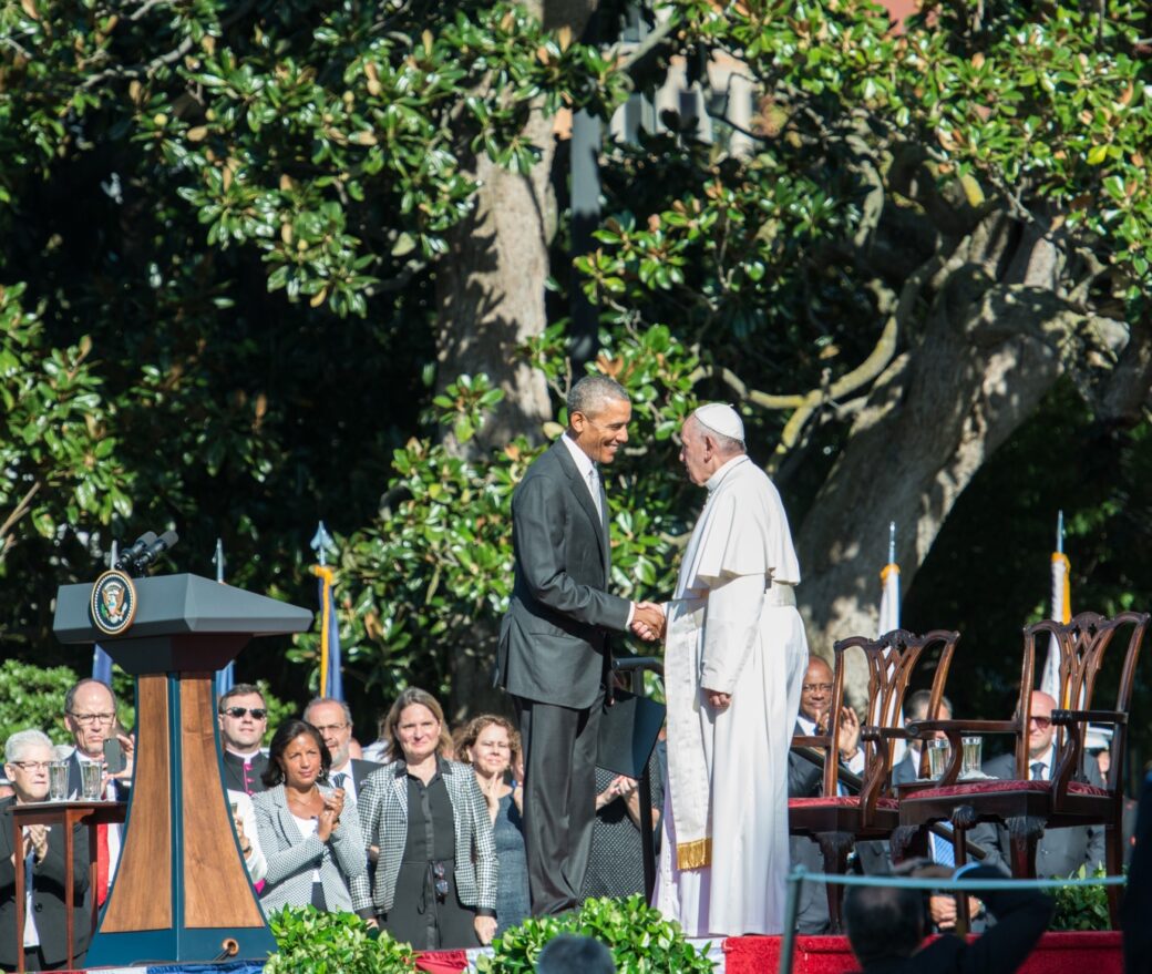 President Barack Obama and Pope Francis at the White House arrival ...