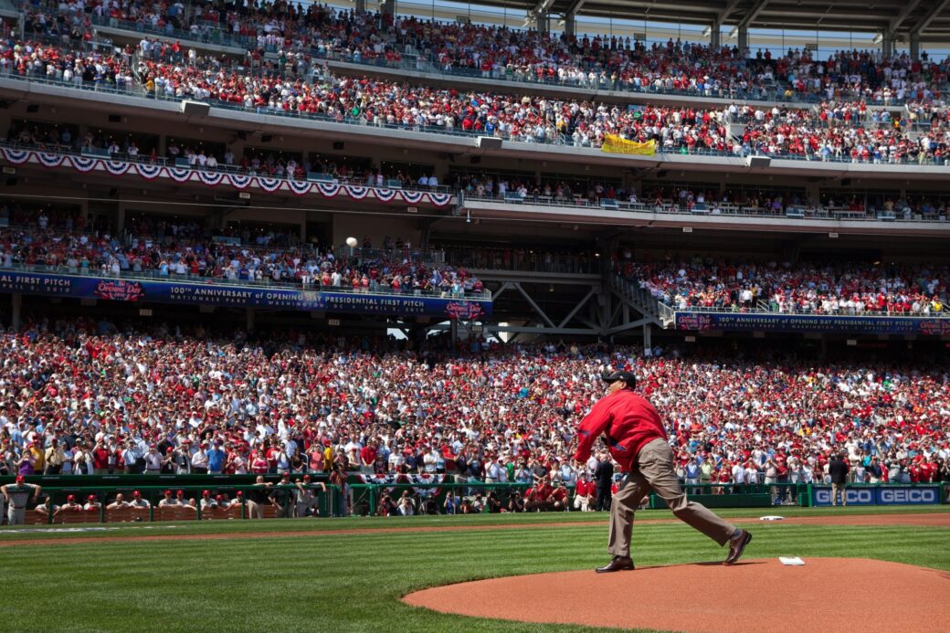Presidents & Baseball: President Obama Throws the First Pitch - White ...