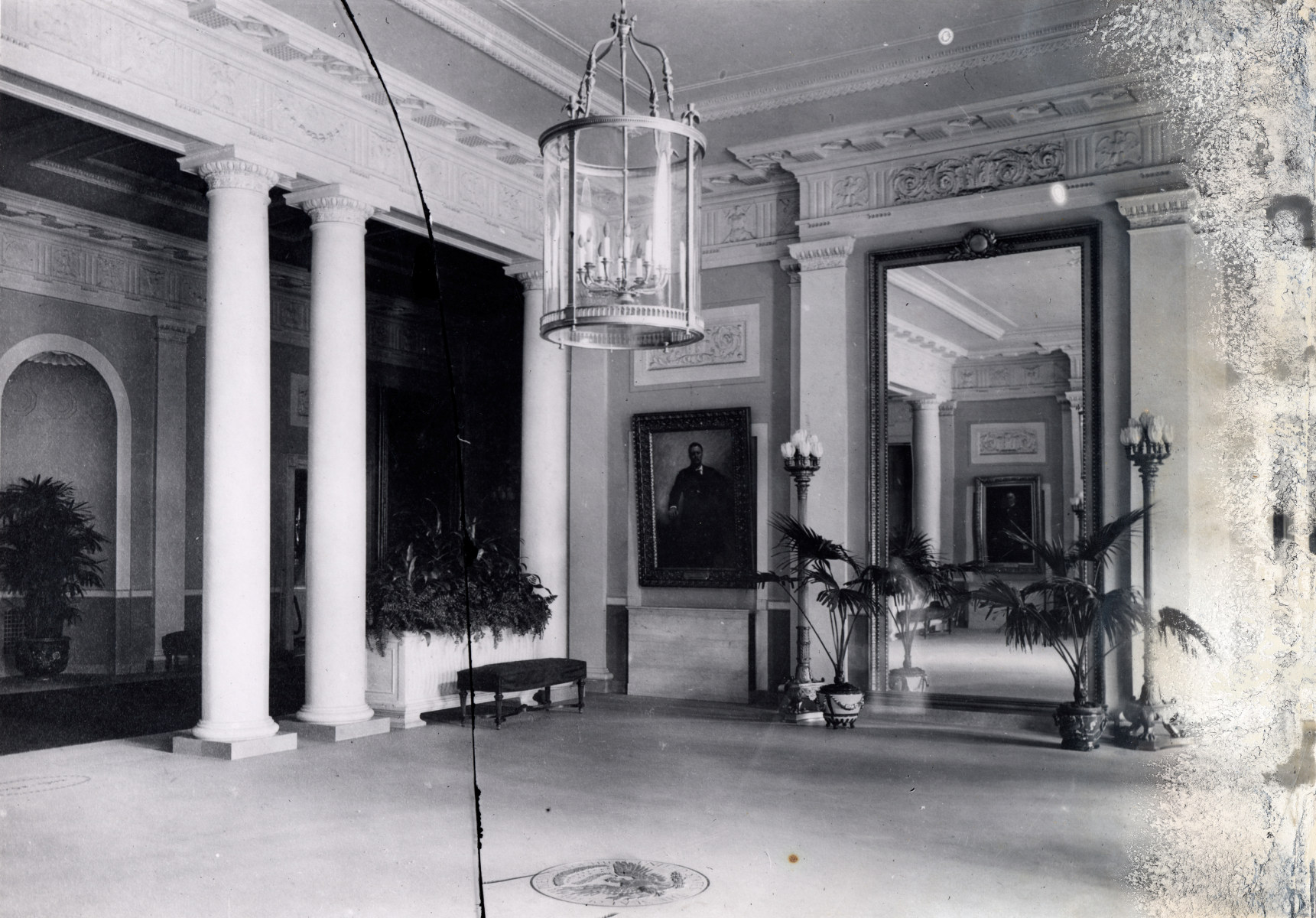 The Entrance Hall - White House Historical Association