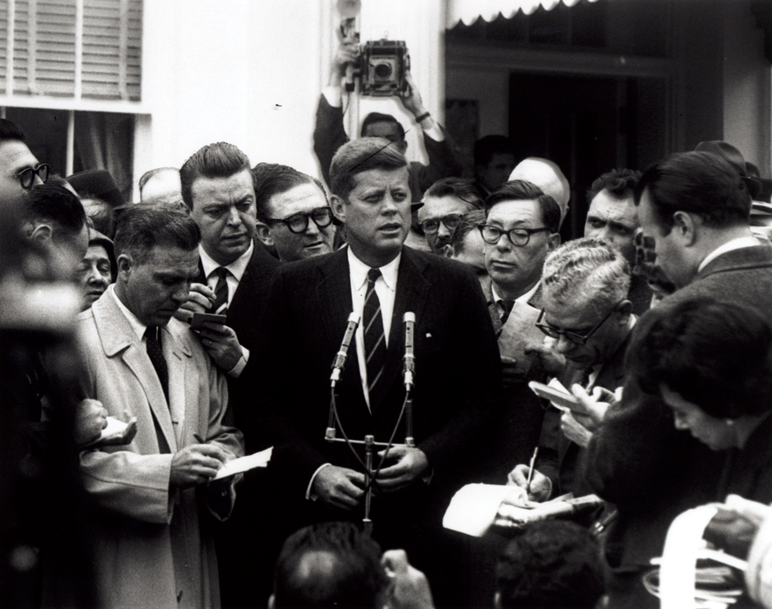 The Kennedy White House 1961-1963 - White House Historical Association