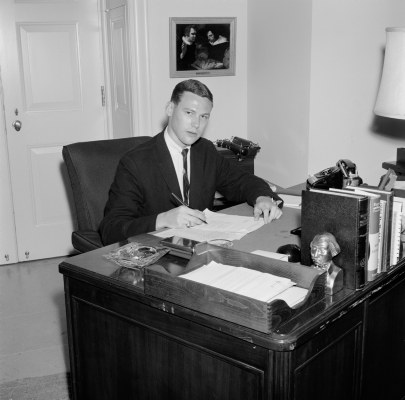 Hail to the Chief Curator - White House Historical Association