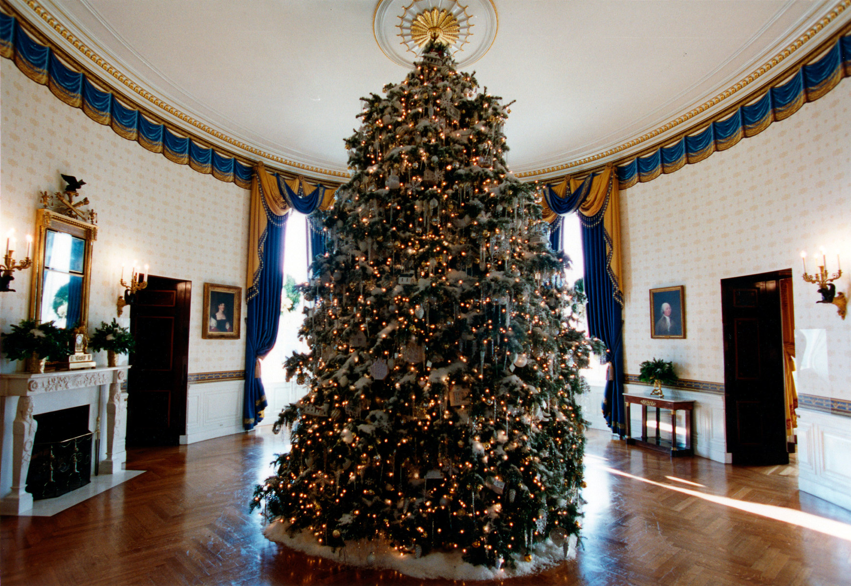 Christmas Themes - White House Historical Association