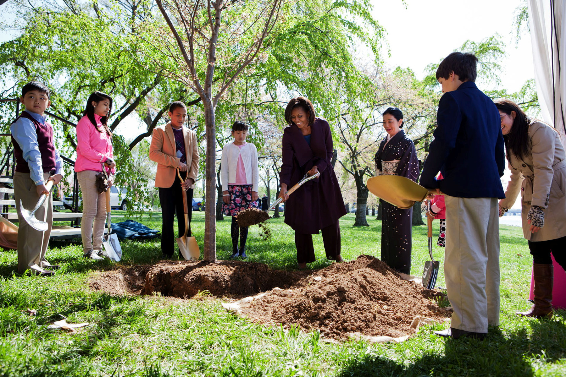 First Ladies and Cherry Blossoms - White House Historical Association
